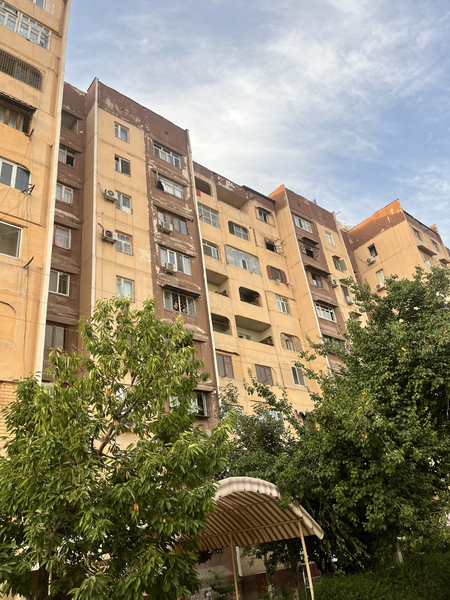 Massiv 7  ENG ARZON 6xona 2qavat Metro oldida