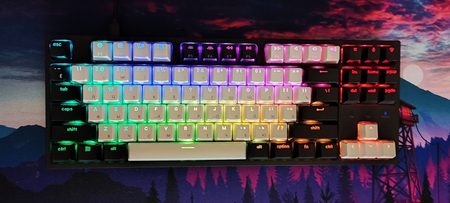 Механическая клавиатура проводная Keychron C1  RGB