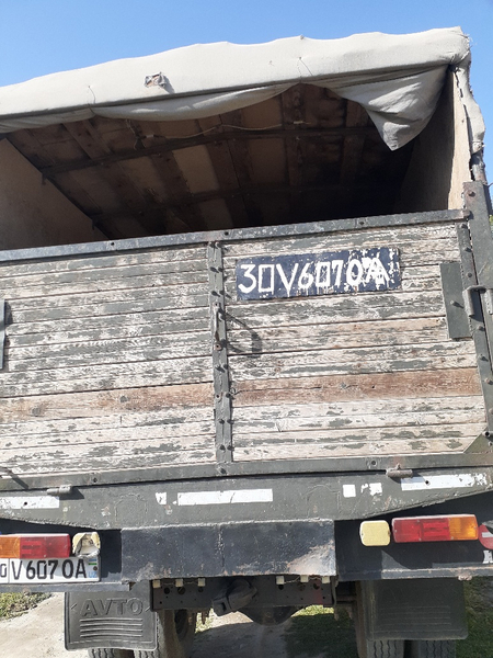 Kuzof sotiladi 2.46 ga 3.90