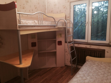 Продаю свою 5 ком квартиру. Метро Ойбек ул. Афросиаб дом 12/1