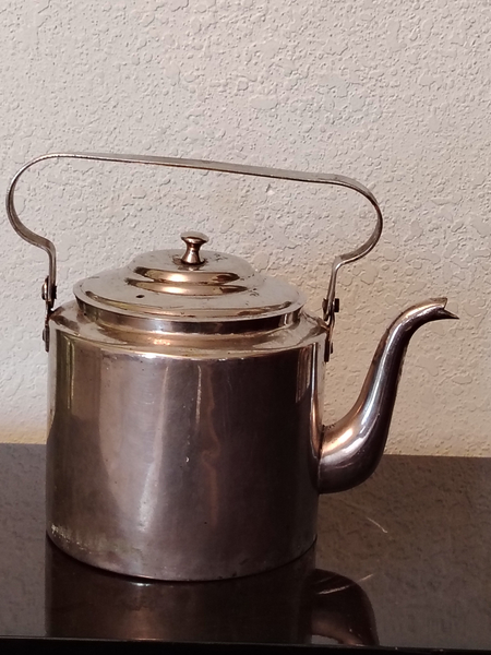 Хромированный чайник из латуни