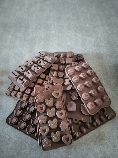 Shokolad karobka va qoliblari