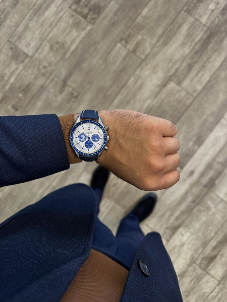 Omega Speedmaster Snoopy