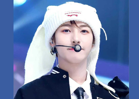 шапки от Stray Kids