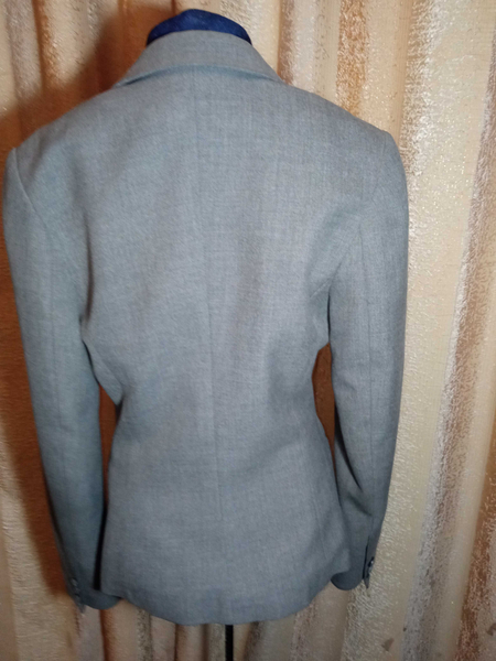 Продается женский пиджак