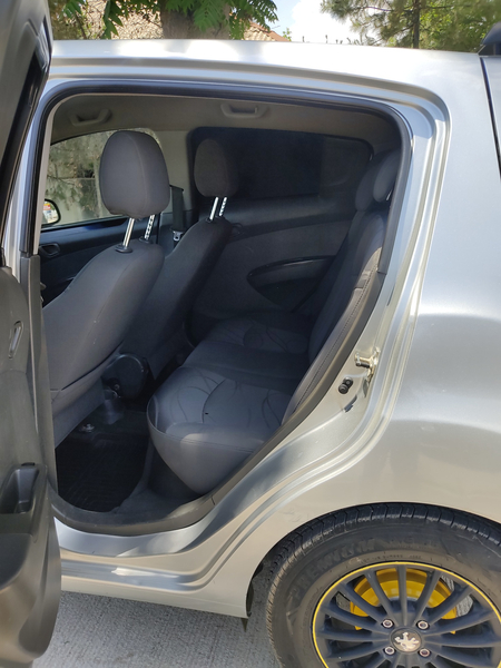 Spark 1 ,2011 ,120000 km