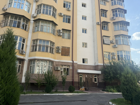 Продаю 4 комнатную квартиру [163547]