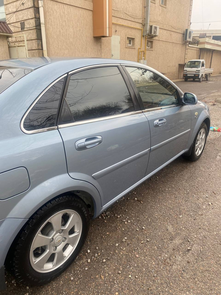 Chevrolet Gentra srochno sotiladi