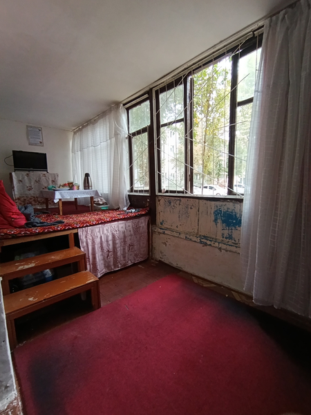 Чирчик Троицк! продается квартира 2/1/4 балкон 2×6