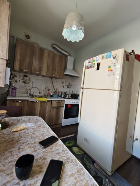 Срочно продаётся 3х комнатная квартира. Сергели. 8-худуд.