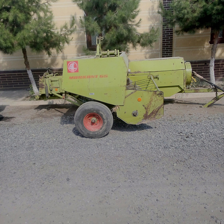 Claas markant 65
