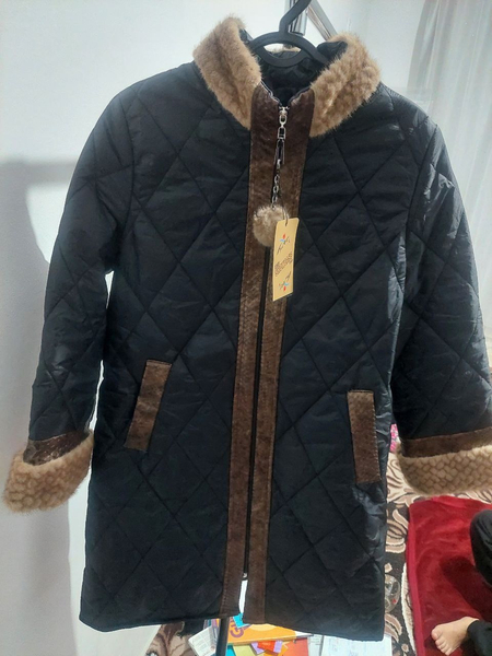 Куртка женская, стилная