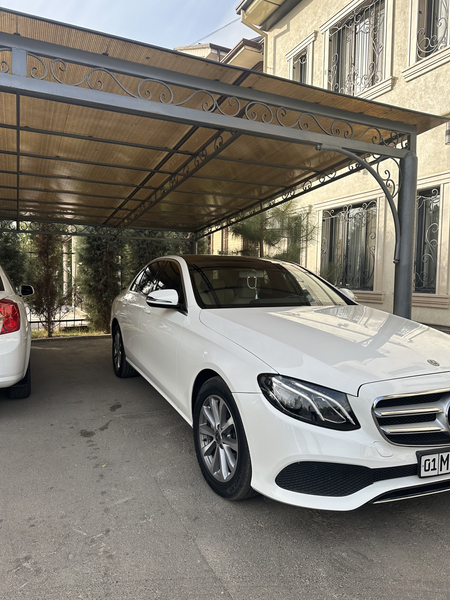 Mercedes benz W 213