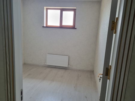 Zangiota  tumanida 2 sotix uchaska sotiladi.