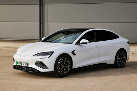 BYD Seal sport car . спортивный автомобилъ 700 km