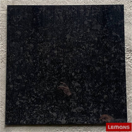 Angola black  Qora kristal