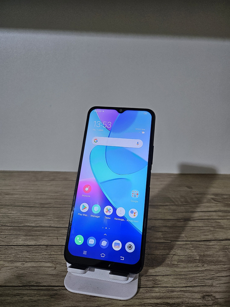 Vivo V2027 sotiladi ideyal