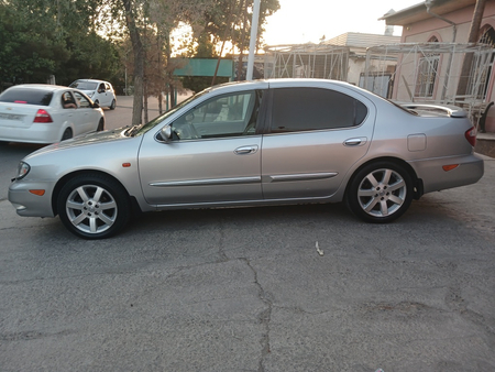 Nissan maxima metal