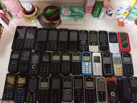 Assalom alekum telefonlar sotiladi imedan utgan 35ta telefon