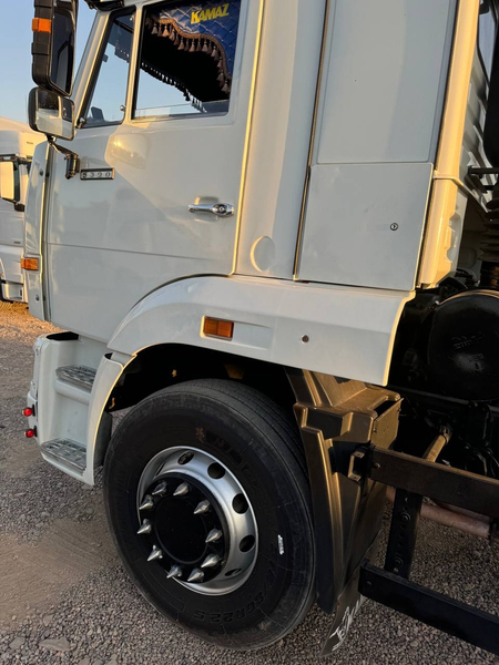 Газавоз KAMAZ 25 кубали Сотилади