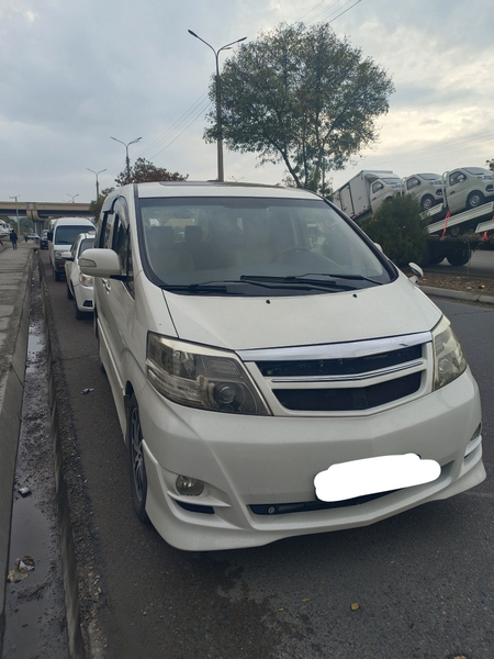 Toyota Alphard Тойота алфард