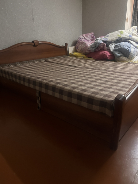 Продаю 2-х спальную кровать