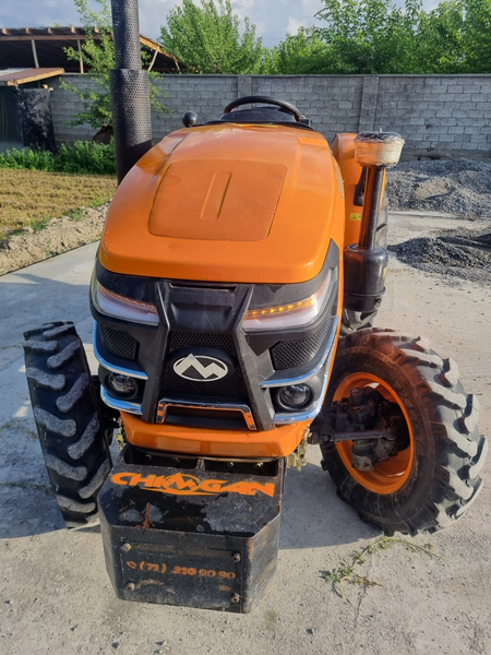 Traktor CHIMGAN 504