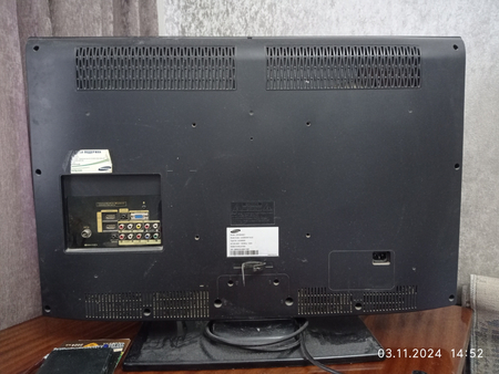 Телевизор SAMSUNG 32
