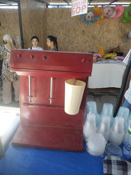 Kokteyl apparat rassiyaniki hamma joyi ishlidi
