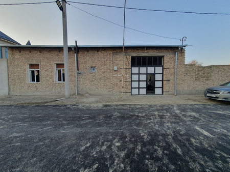 Uchastka sotiladi otbozor qizil qizilqum mahalla
