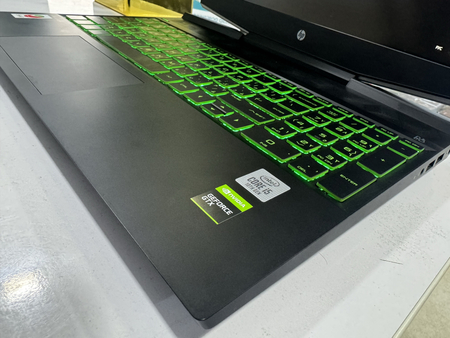 Hp pavilion gaming tinigidan ssd + hdd 1256 gb GTX 1650 4 gb videokart