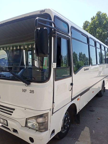 Isuzu Avtobus NP26