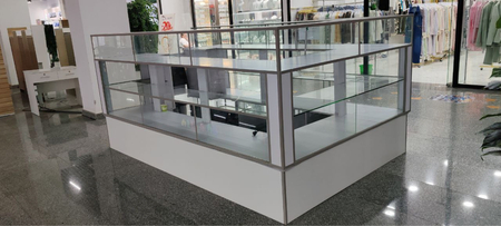 Vitrina Mebel sotiladi астровок торговый