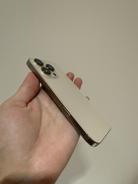 Iphone 16 pro 256GB DESERT TITANIUM