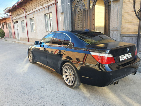 Марка: е60 \\nЦвет: чёрный \\nПробег: 350.000 \\nКоробка: Автомат \\nКол-во хо