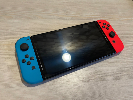 Игровая приставка Nintendo Switch OLED