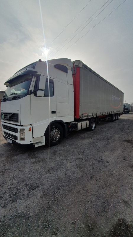 VOLVO FH  + KOGEL Прицеп cотилади