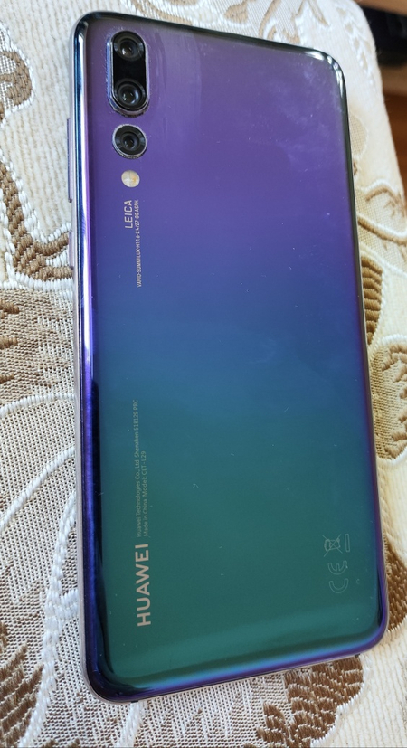 Huawei p20 pro с чехлами от него