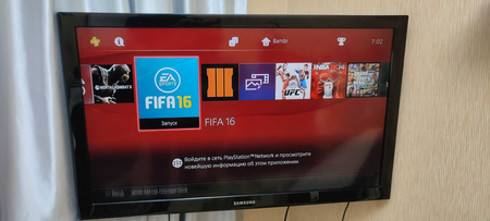 Продаю Playstation 4 вместе с телевизором и креплением для телевизора