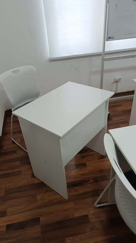 Продам парты стулья разные срочно