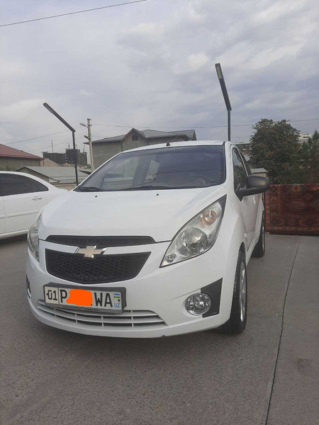 СРОЧНО продаётся Chevrolet Spark, 2015, 2-позиция