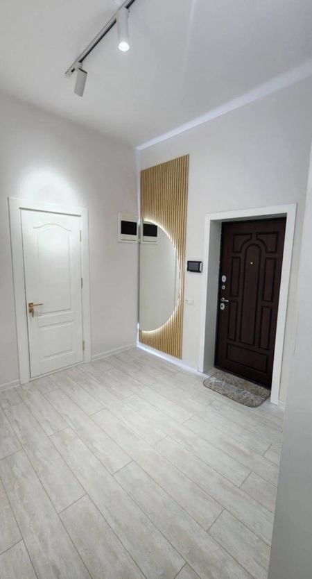 Ц2 ЖК “Poytaxt Gavhari”Напротив\\nЗастройщик “Real House”\\nПлощадь: 40м2