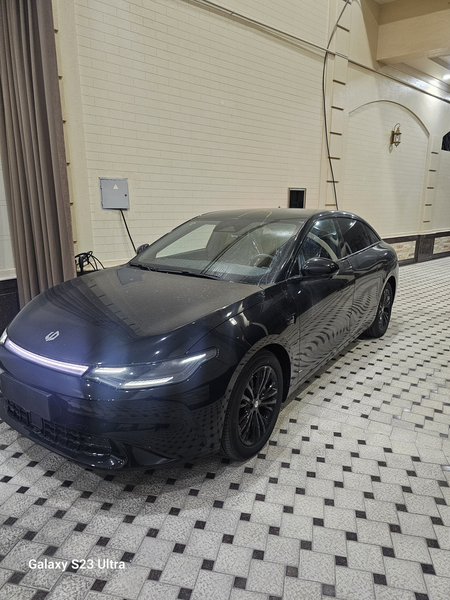 Leapmotor C01 525km+Dop paket(massaj obduv obogrev nappa koja) )