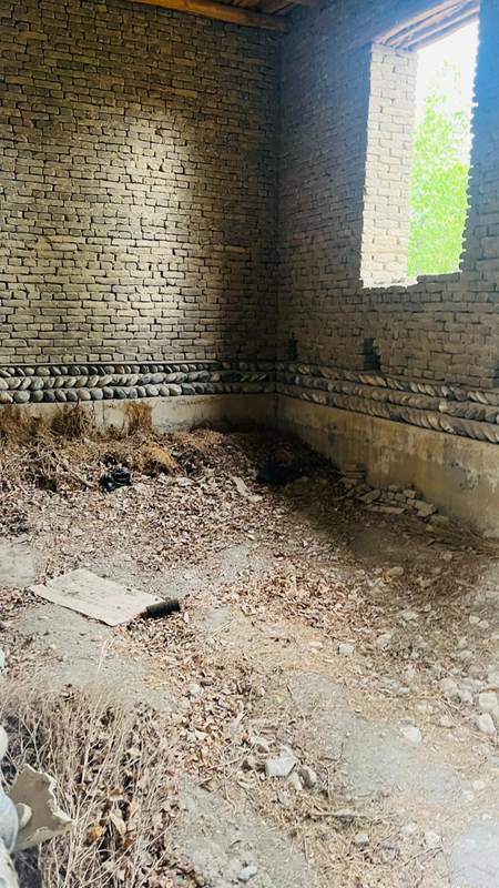 Hovli joy sotiladi