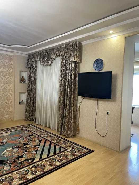 Аренда евро квартиры на С.Азимова 3/4/9 ID:FRA198