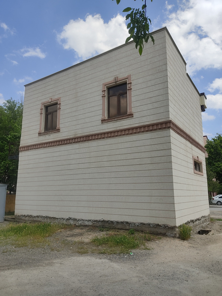 Продается 2х этажный здание