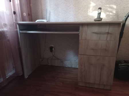 Кимпьютерный стол