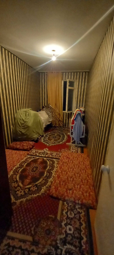 Chilonzor 24 kvartil2 xona uzimni uyim tarsavoy emas