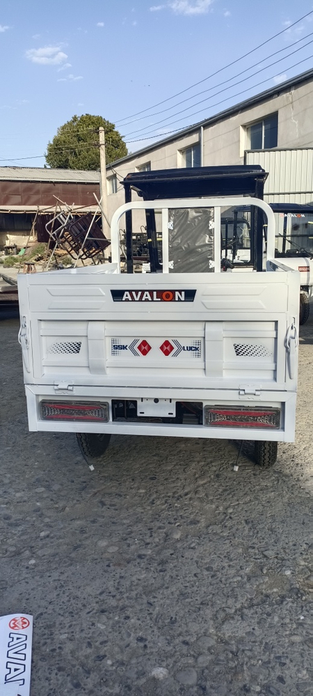 Yarim kabina motorollar