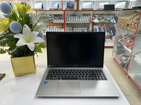 Acer tiniq holatdagi core i5 tayyor navarotlari bilan dasturlash uchun